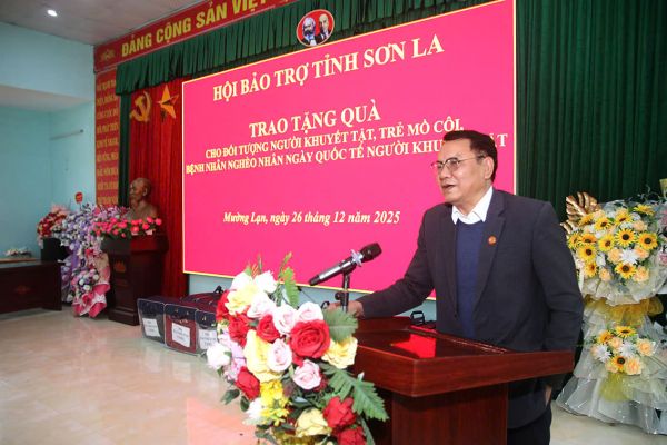 Tỉnh Hội Sơn La trao 150 suất quà, chăn ấm cho học sinh khuyết tật, trẻ ...